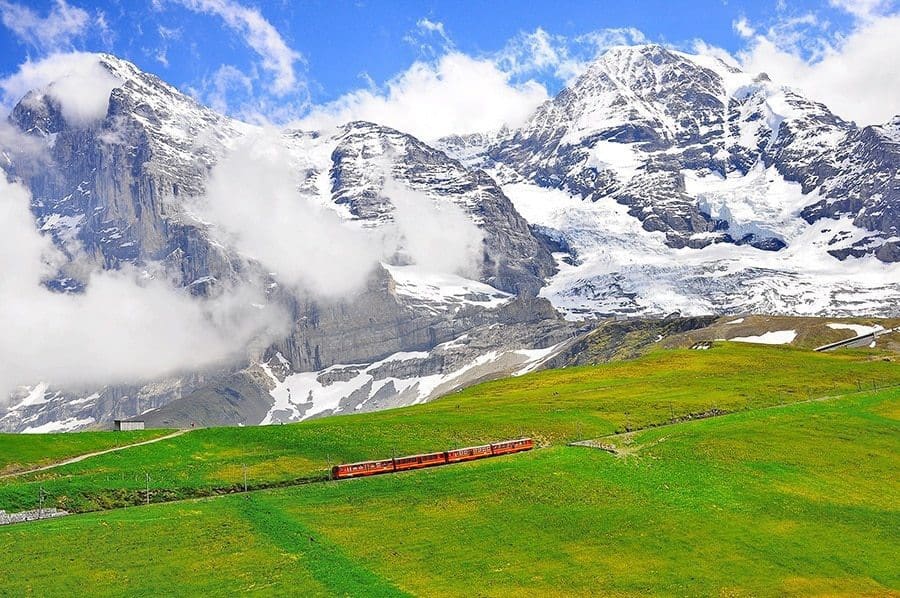 13 of the Most Beautiful places in Switzerland Revealed! 13 of the Most Beautiful places in Switzerland Revealed!