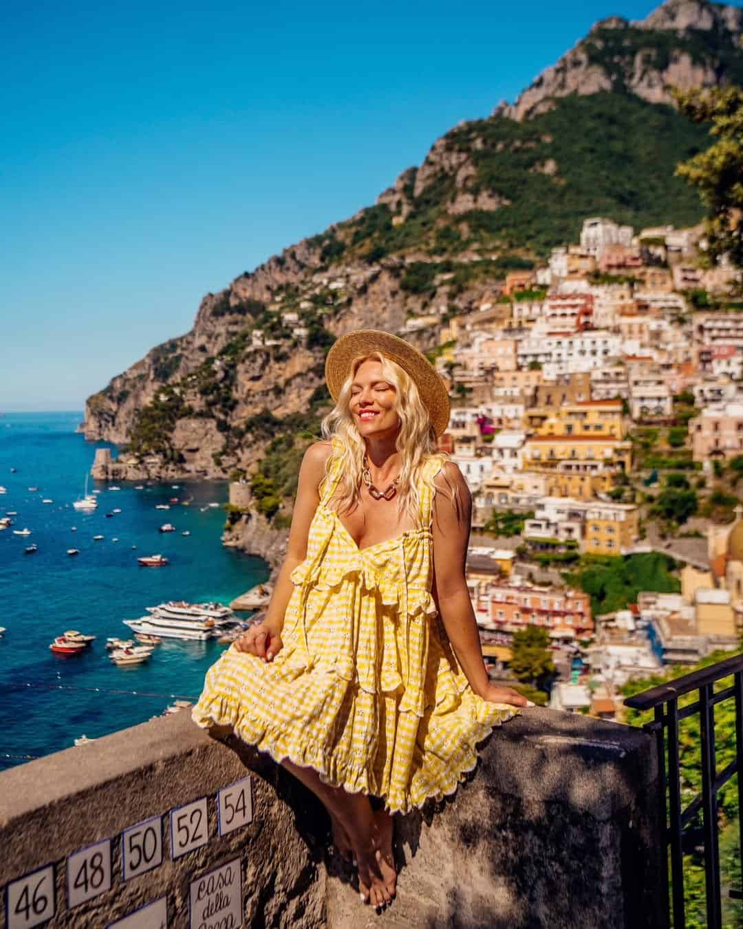 Timeless Amalfi Coast Summer Outfits for an Elevated Vacation Look